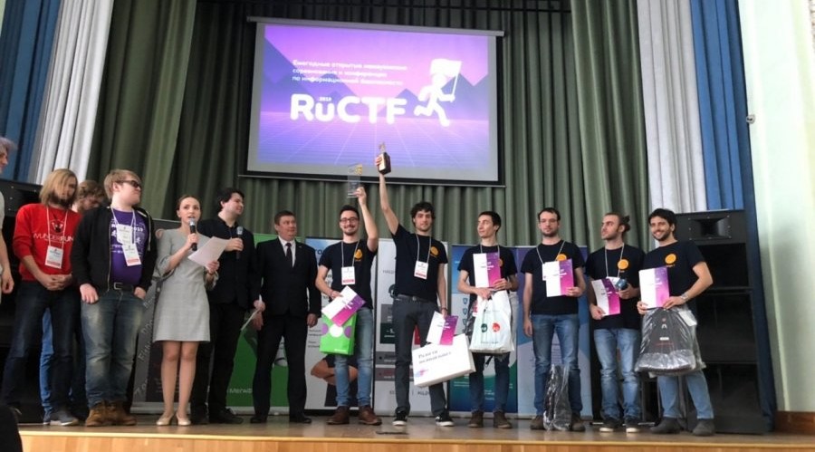 Il Team Italiano di Hacker che ha conquistato la Russia - Rivista ...